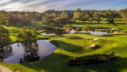 Golf for you and 3 friends at Byron Bay Golf Club! | AirAuctioneer