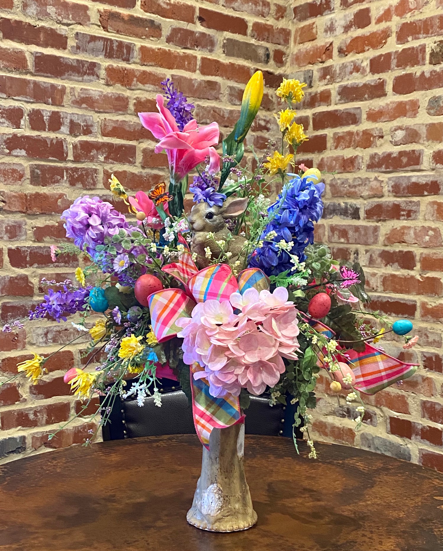 Mixed Spring Flower Silk Arrangement | AirAuctioneer