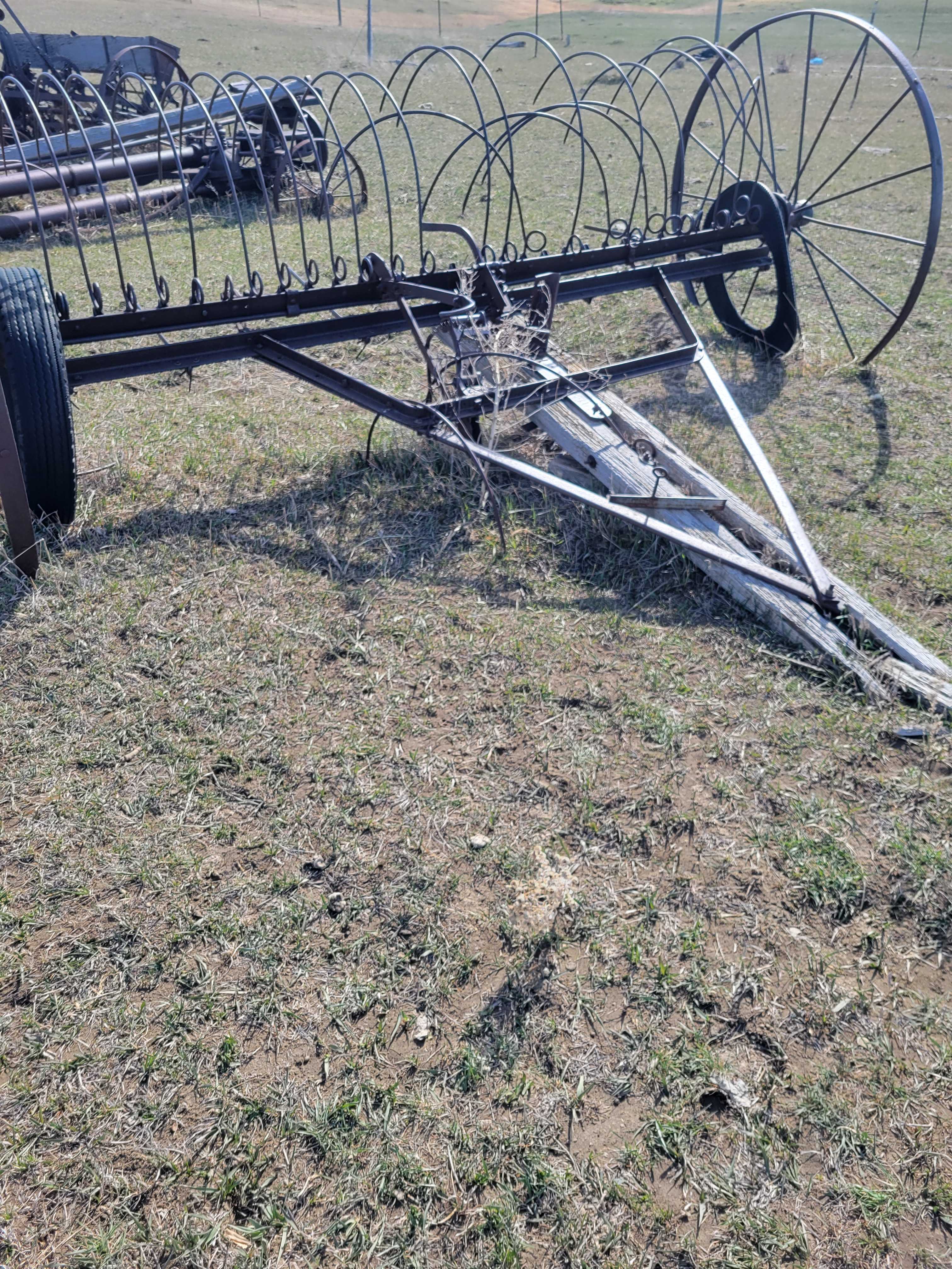 Dump Rake Hay Rake Antique Farm (#1858) | AirAuctioneer