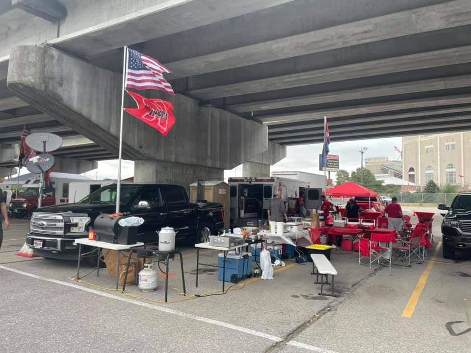 Husker Tailgate + 2'x3' floating acrylic panoramic of Memorial Stadium ...