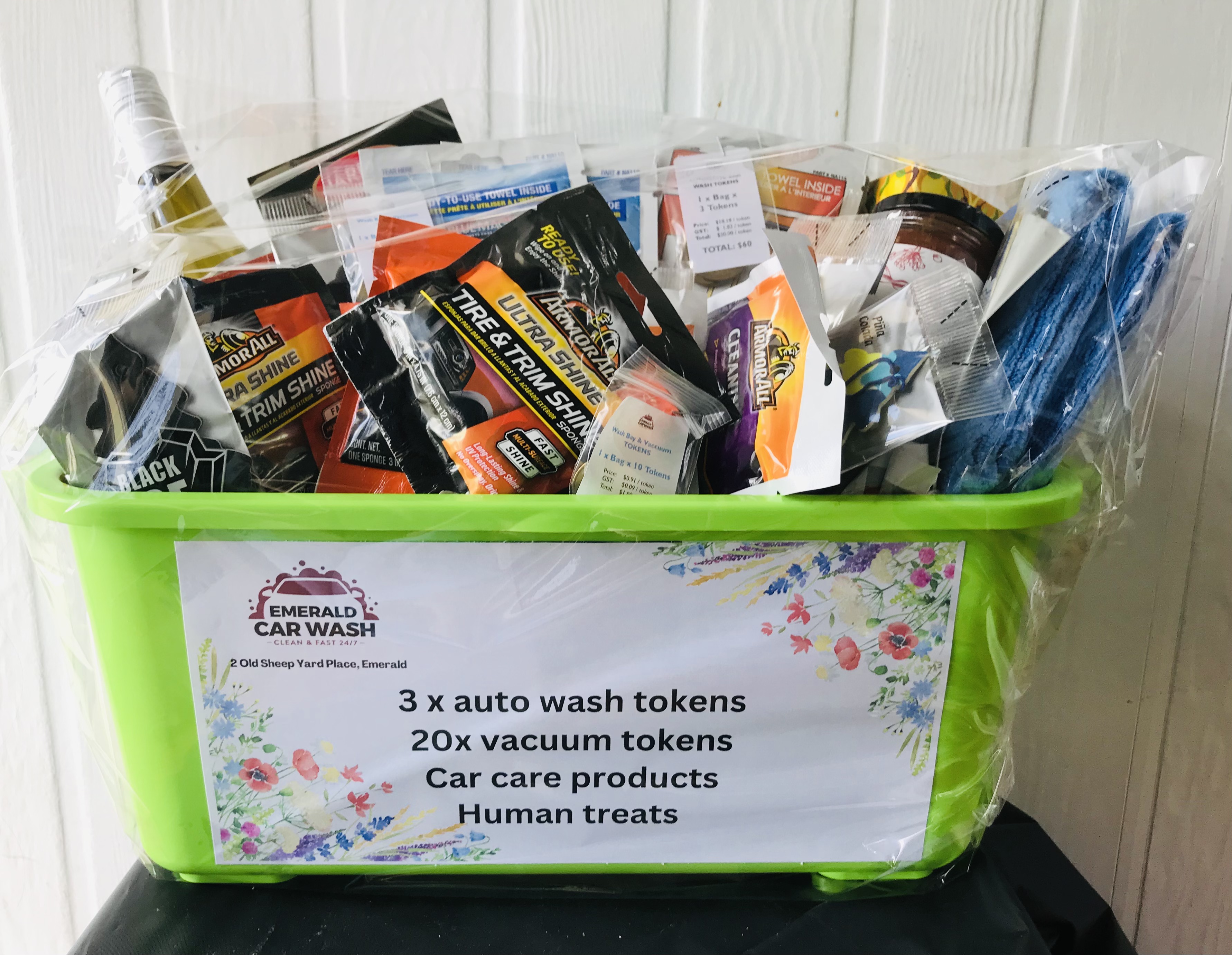 Emerald Car Wash Hamper | AirAuctioneer