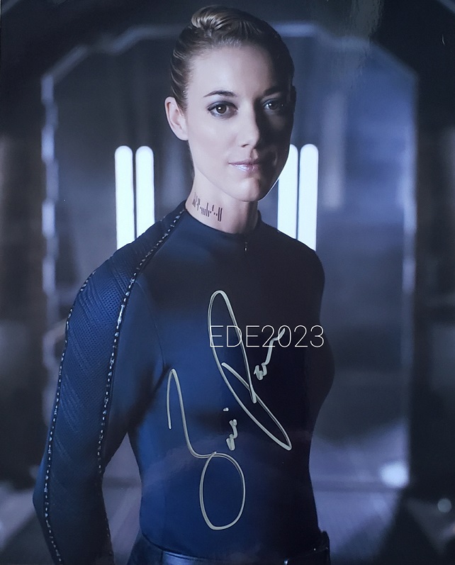 Zoie Palmer as "The Android" from Dark Matter Autographed Photo ...