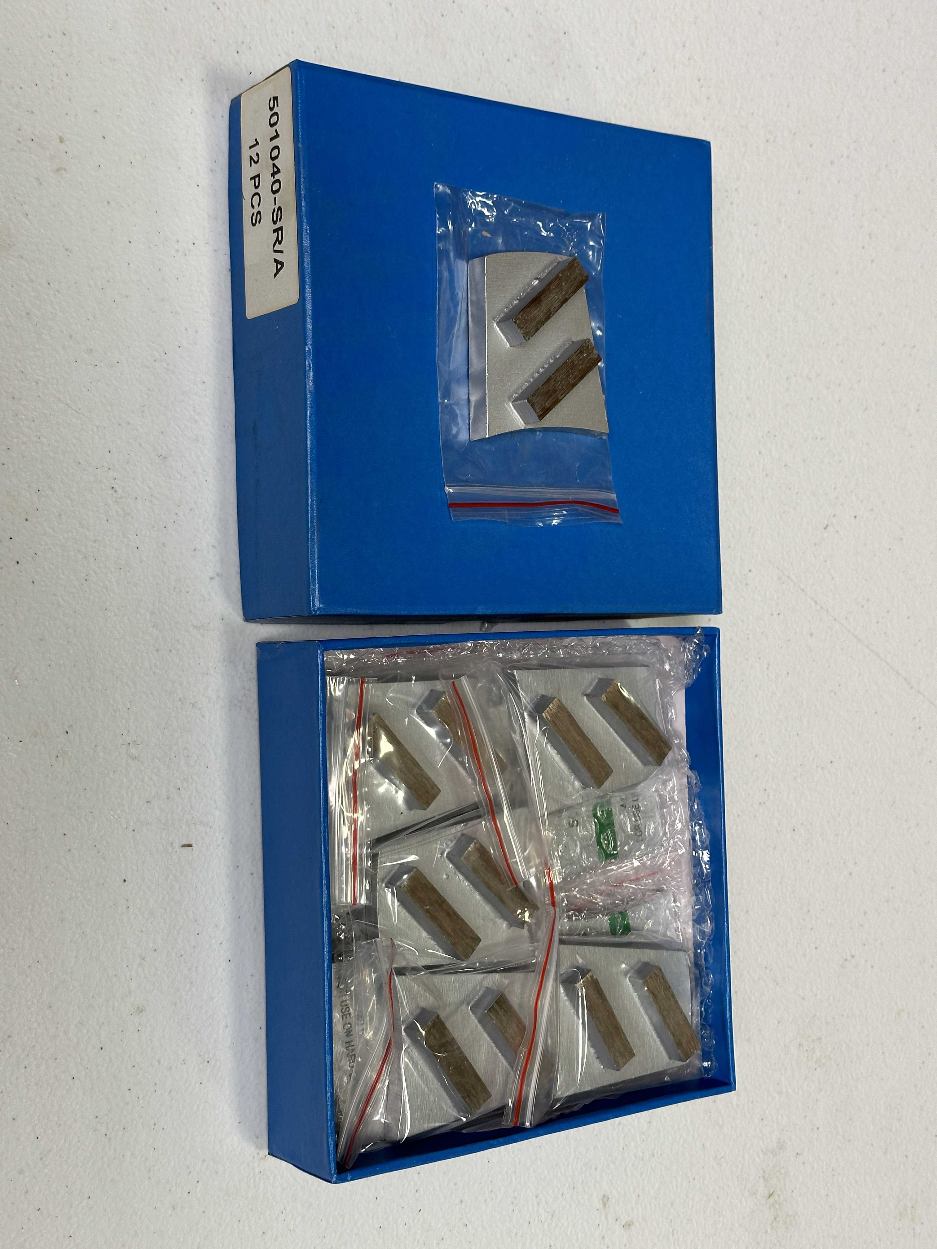 40-Grit, Diamond Tooling, Wedge Shape - Soft Bond | AirAuctioneer