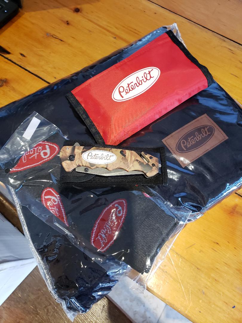 Peterbilt Gift Pack #2 | AirAuctioneer