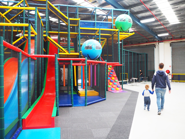 Wizzy World entry for 2 x children | AirAuctioneer