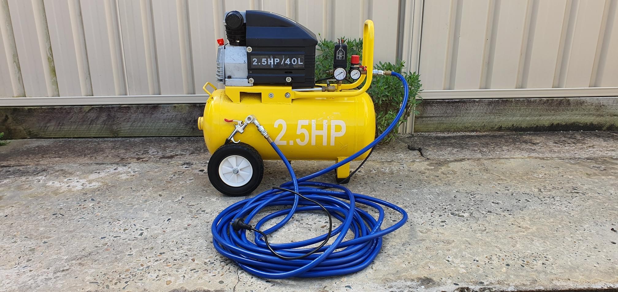 Power Force Air Compressor. | AirAuctioneer