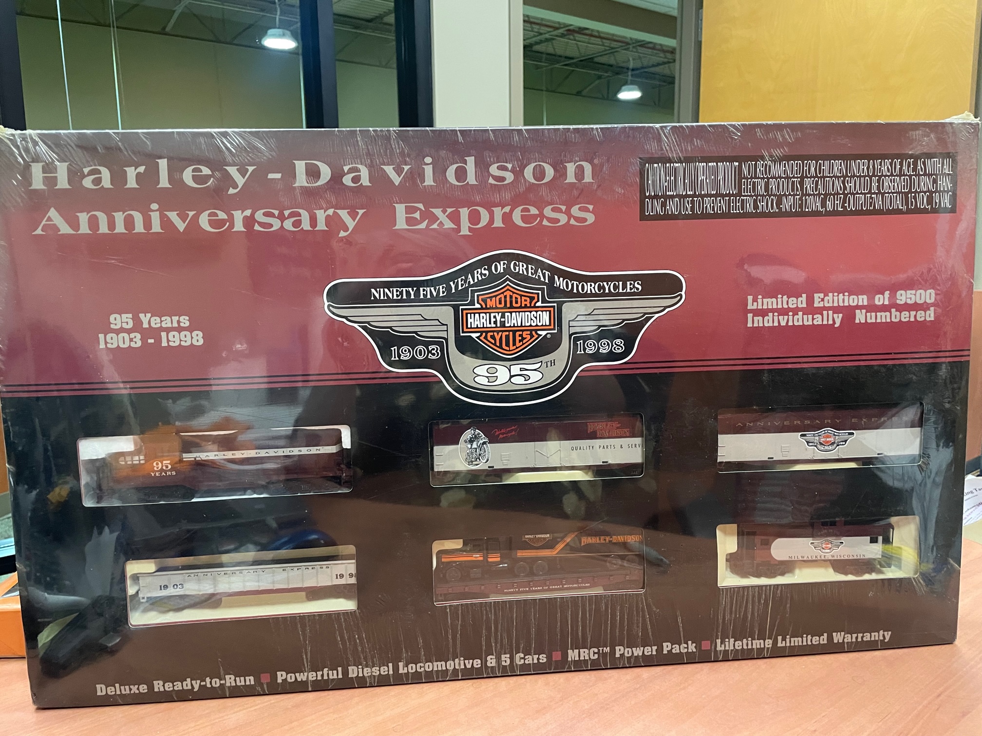 Harley-Davidson Anniversary Express Train Set | AirAuctioneer