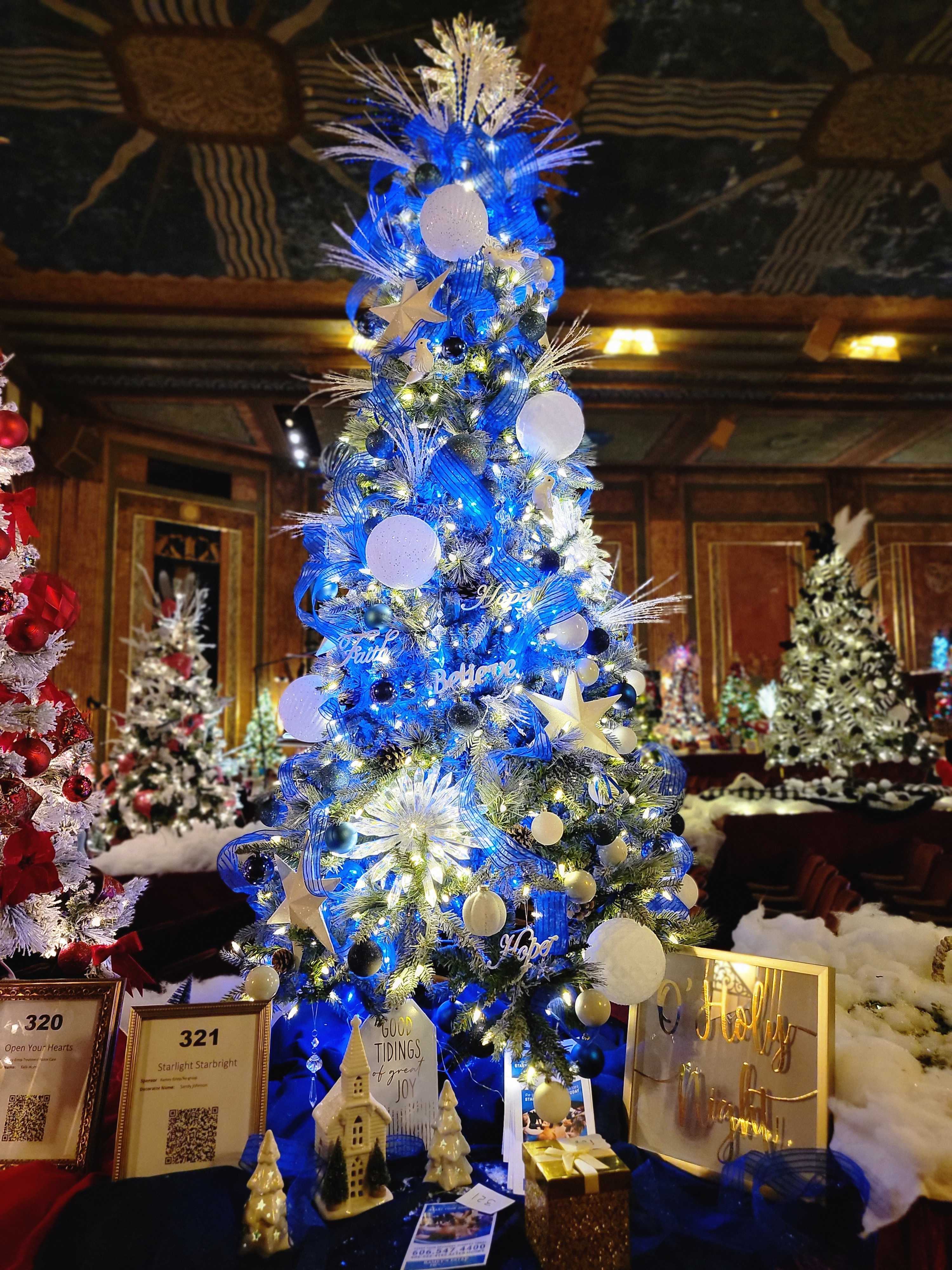 321. Large Tree - Starlight Starbright | AirAuctioneer