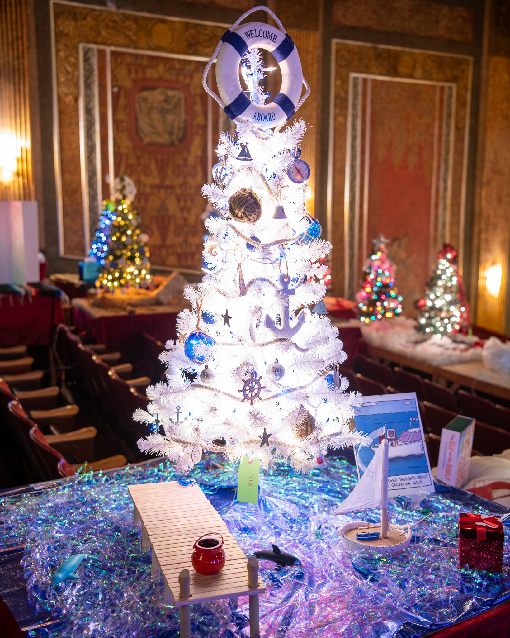 Medium Tree 715 - Anchors Aweigh | AirAuctioneer