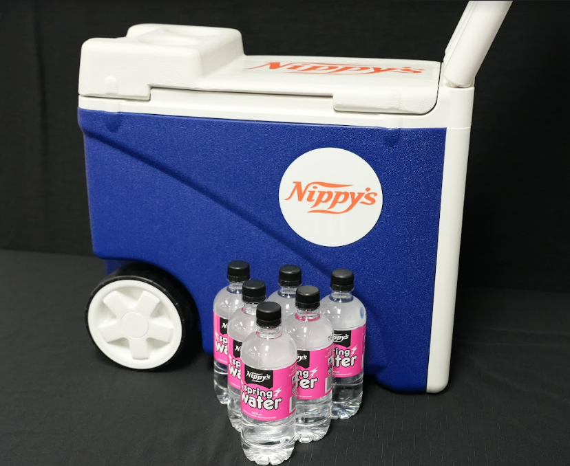 Nippy's Cricket Esky with 25 Year Anniversary Water | AirAuctioneer